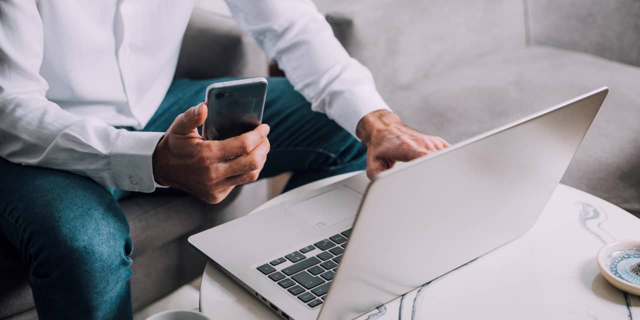 This checking account offers 8% — plus 9 more of the highest APYs of ...