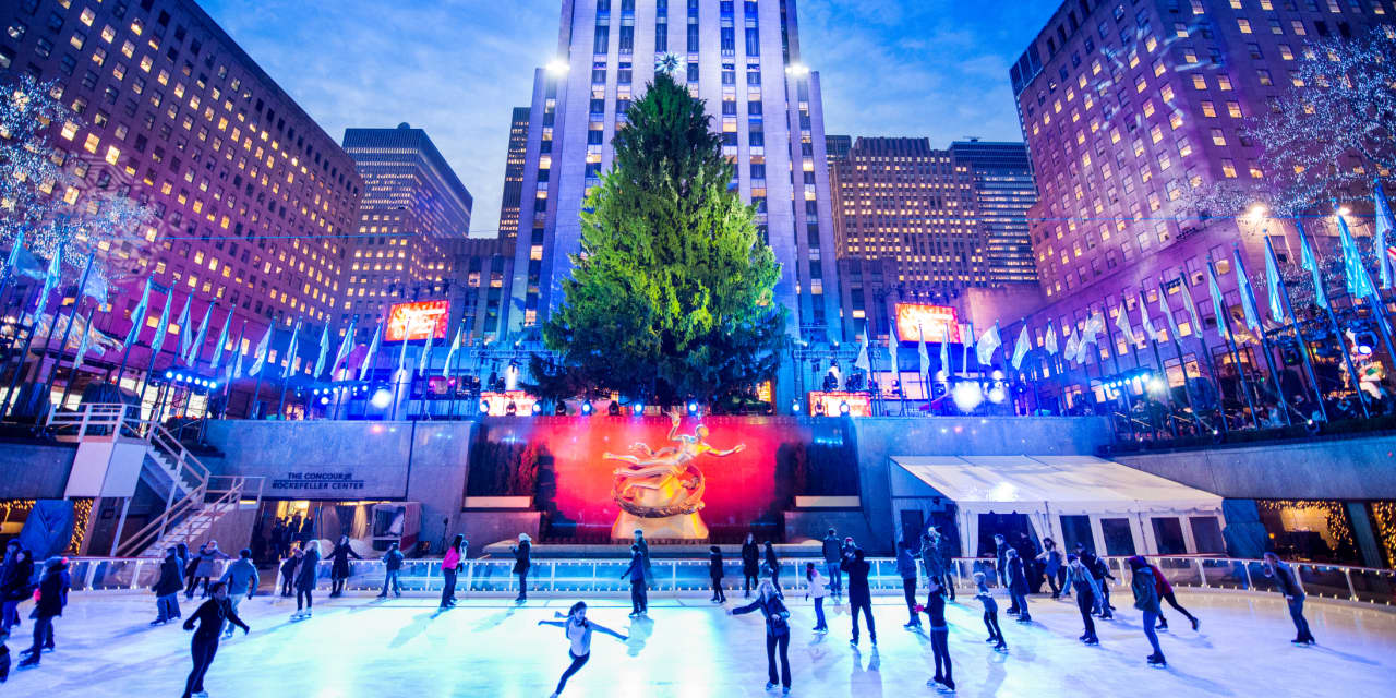 Commercial real estate is still on thin ice heading into 2025 — but ...