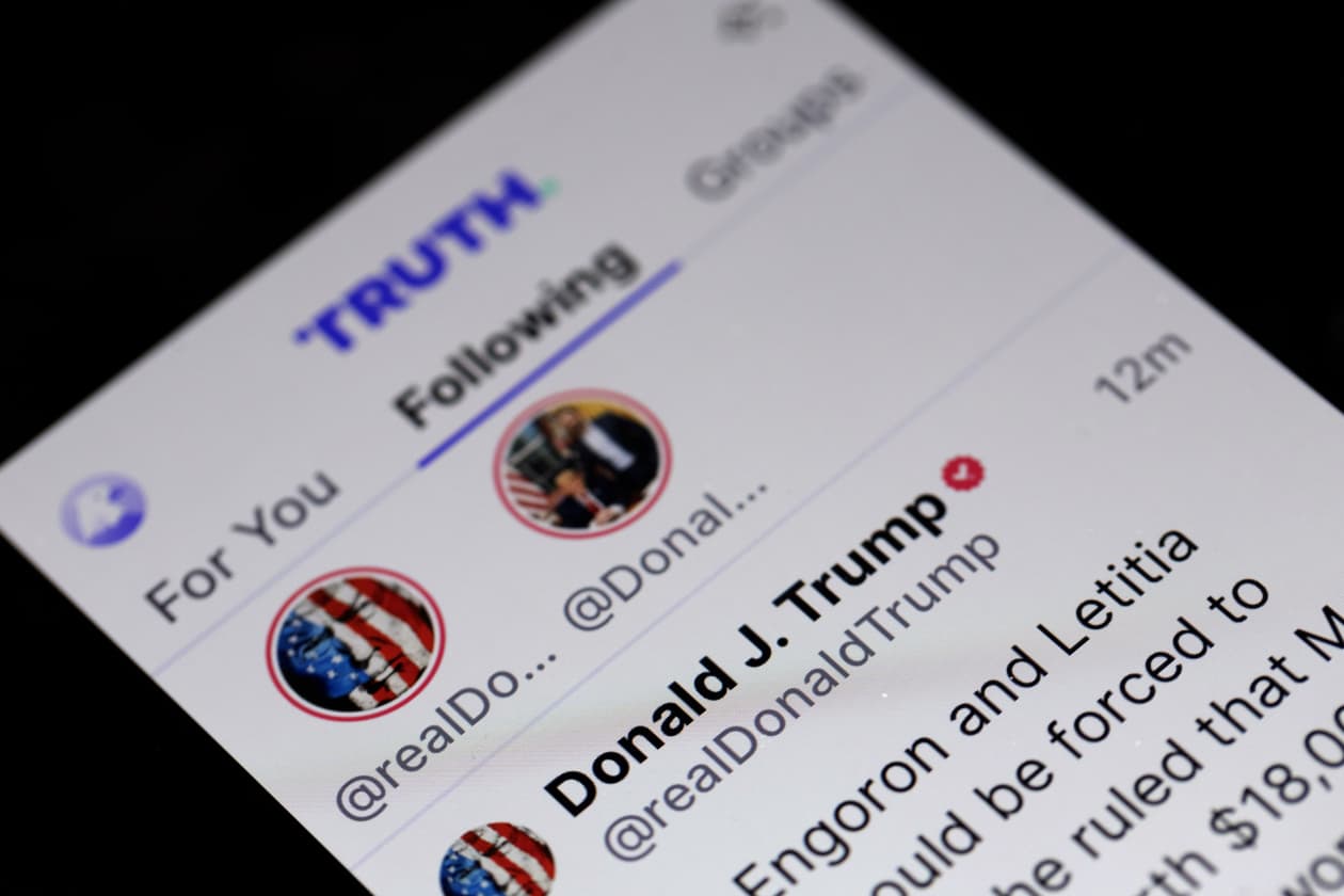 Trump social-media stock ‘DJT’ rises as insiders hold on to their ...