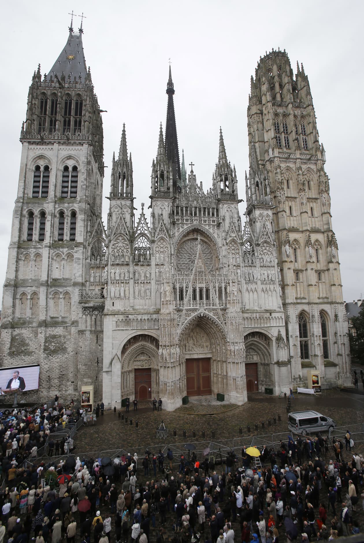 Fire at Rouen cathedral in northern France recalls devastating Notre ...