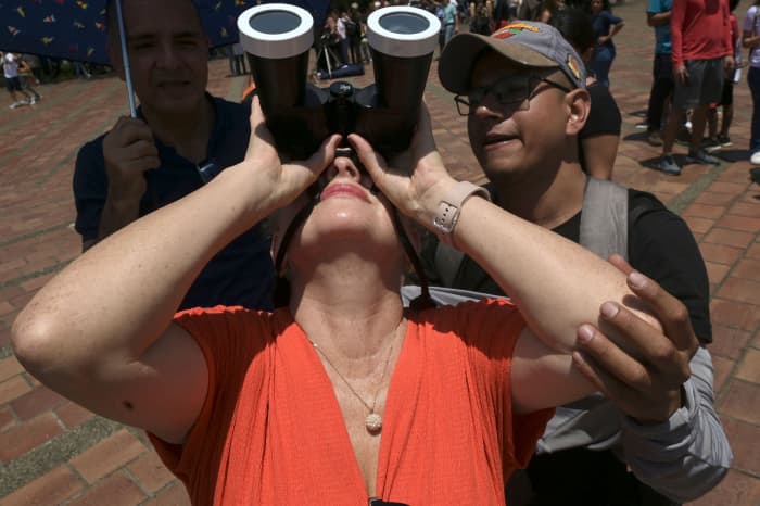 UBS raises 2024 forecast for S&P 500 after ‘surge in AI investment ...