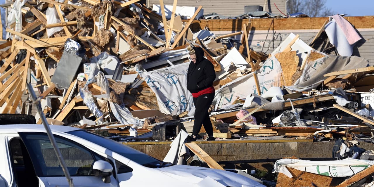 Tennessee residents clean up after severe weekend storms kill 6, damage ...