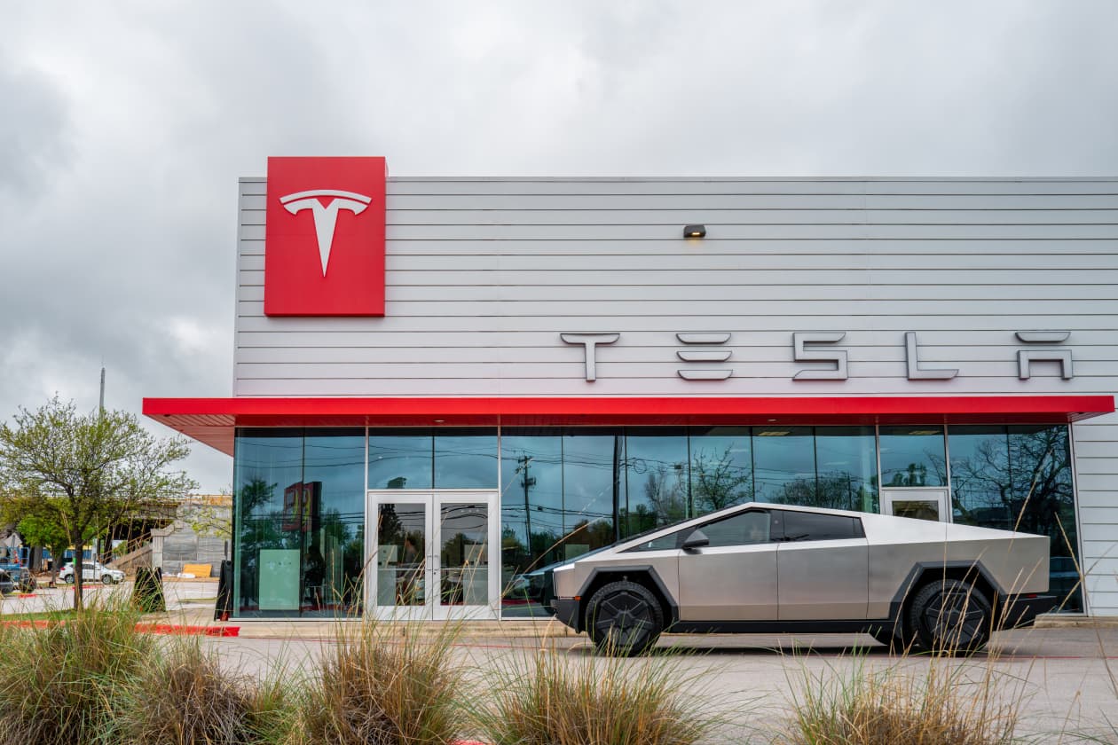 Tesla’s ‘most affordable’ Cybertruck is here. But Musk hints it won’t ...