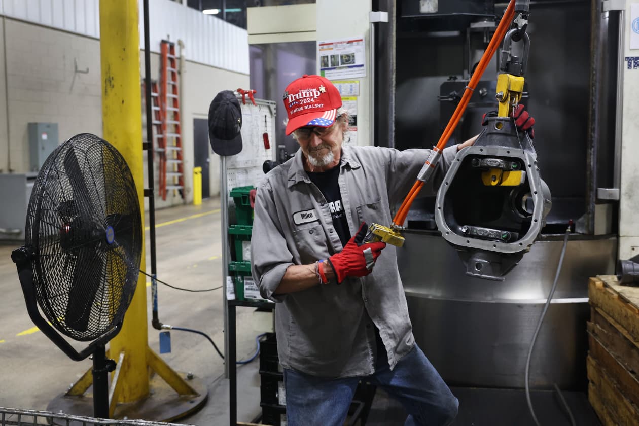 Chicago business activity index moves into expansion territory for ...