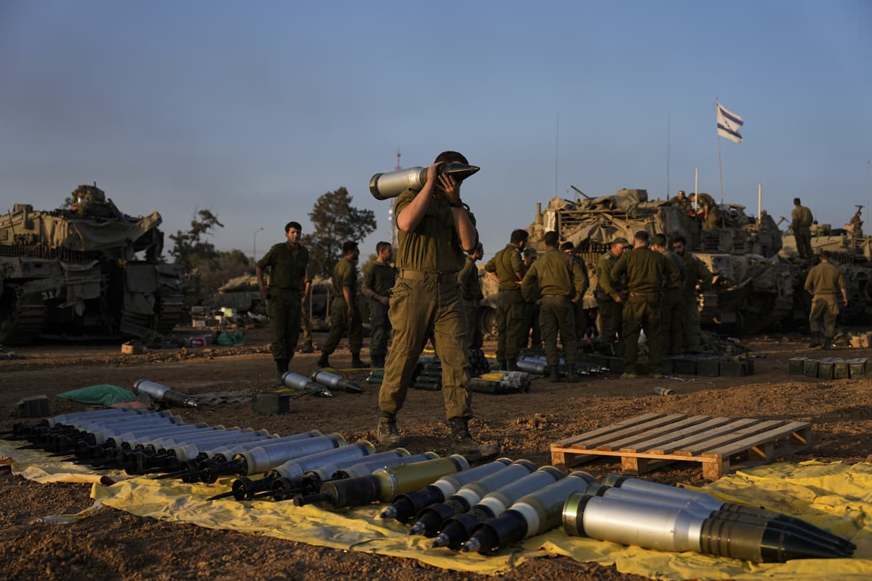 Thousands of Israeli troops shifting out of Gaza Strip, will focus on ...