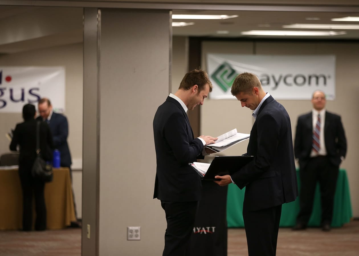 ADP says 122,000 jobs added in July. Smallest gain in six months points ...